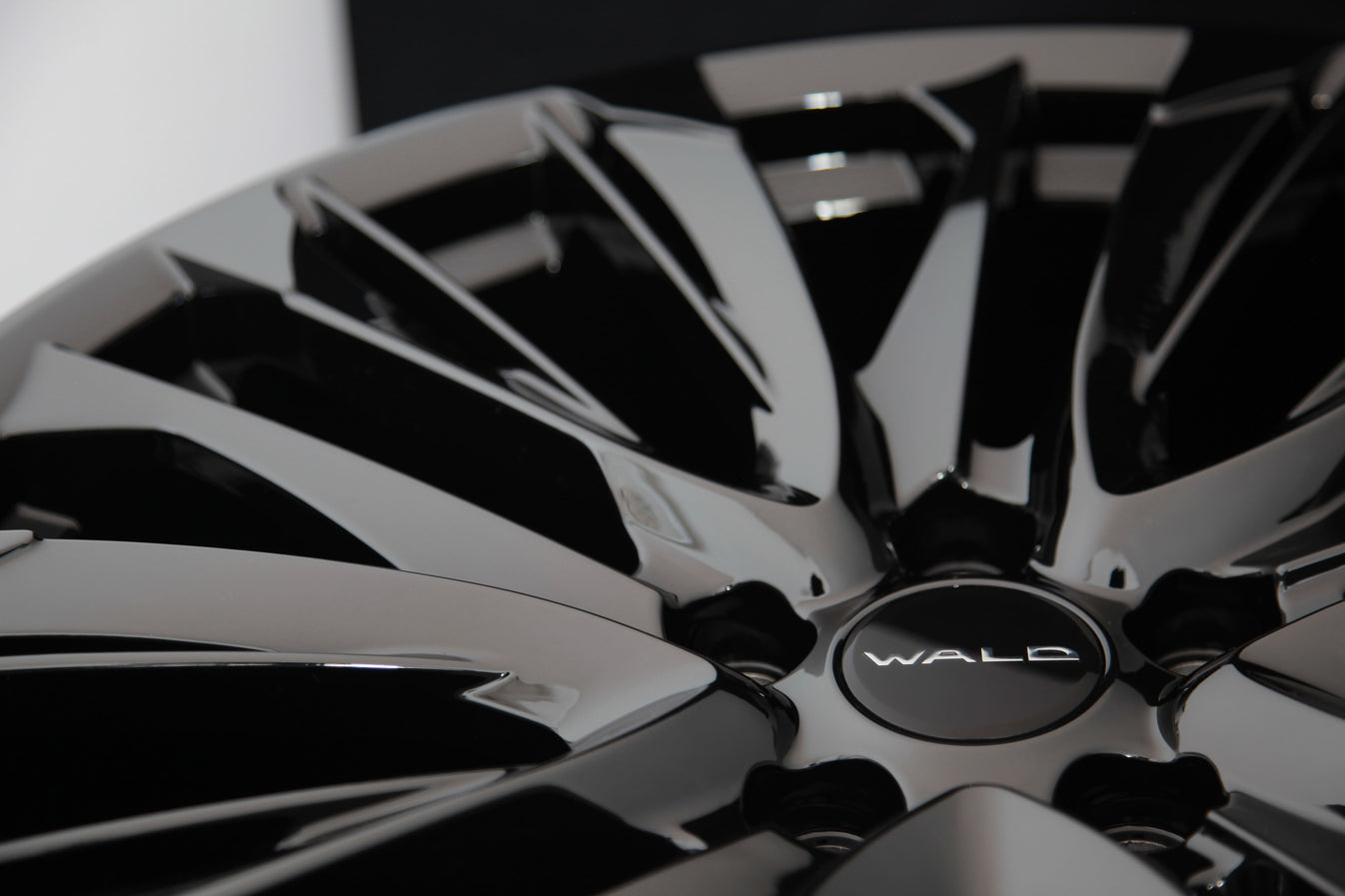 【国産車】ジェニュインライン FS001 タイヤ&ホイール4本セット – WALD専門通販サイト